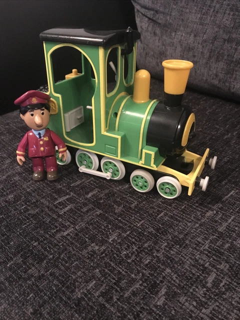 POSTMAN PAT AJAY Bains + The Greendale Rocket Train Toy Set Friction ...