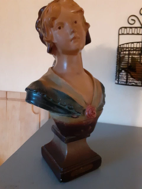 Buste Femme Platre Ancien