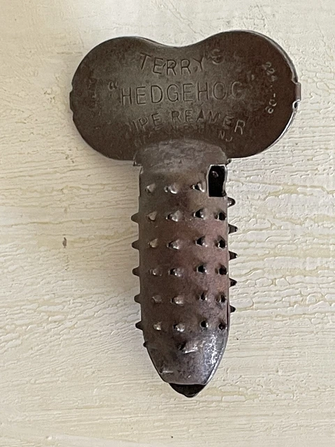 VINTAGE TERRY'S HEDGEHOG pipe cleaner / reamer in good condition. £10. ...