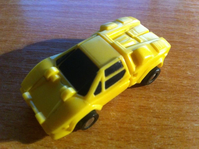 Transformers Generation 1 G1 Autobot Figure Race Car Patrol