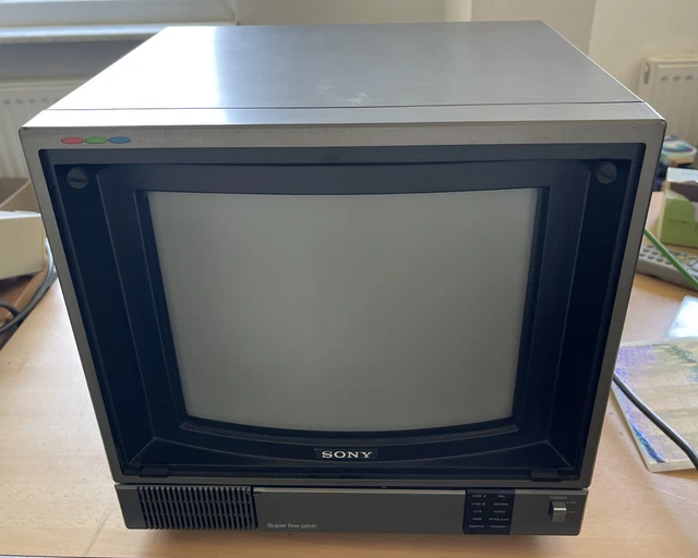 SONY PVM-1371QM 13“ Zoll Trinitron CRT Monitor Retro Gaming PAL RGB ...