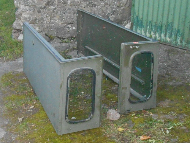 BRITISH ARMY LAND Rover Defender 90 Genuine Side Panels £250.00 ...
