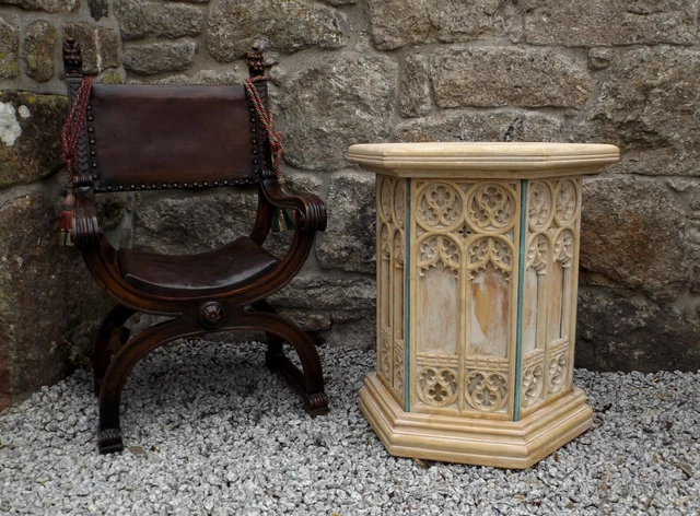 THE TUDOR GATE Portable Gothic Font in Farran Stone. Large Planter £750 ...