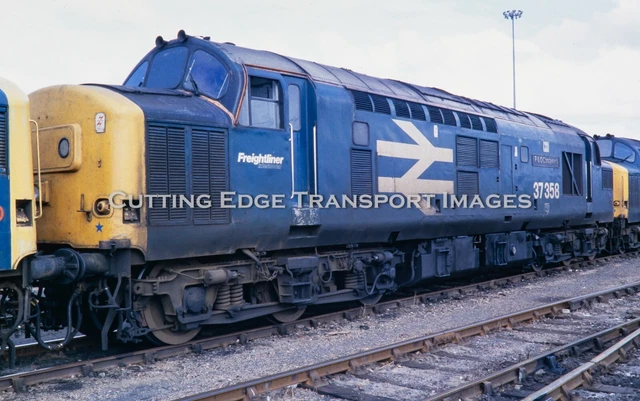 ORIGINAL RAILWAY SLIDE: Class 37 Diesel 37358 at Norwich? 1989 D-1548 £ ...