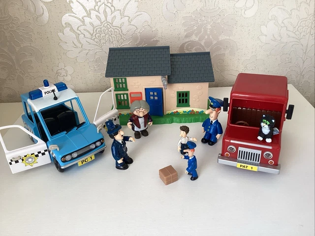 POSTMAN PAT POST Office with Pat, Mrs Goggins, PC, Friction Van ...