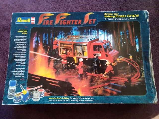MERCEDES-BENZ UNIMOG TLF 8/18 Fire Fighter set, Figures & Pump Revell 1 ...