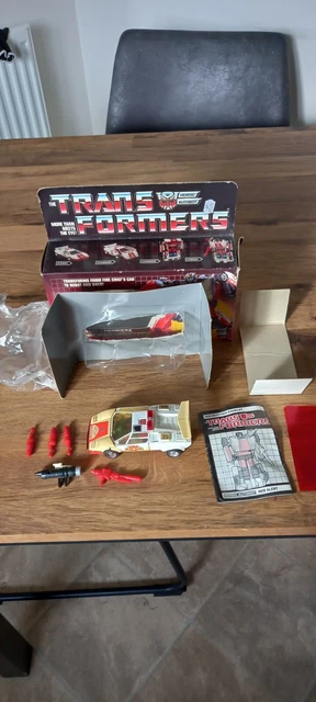 VINTAGE HASBRO TRANSFORMERS G1 Autobot Car Red Alert Complete With Box ...