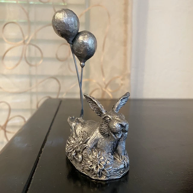 VINTAGE PEWTER RABBIT with balloons figurine, signed Michael Ricker ...