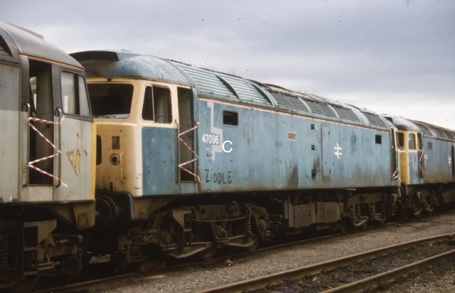 35MM SLIDE BRITISH Railway Br Diesel Class 47 - 47096 At Tinsley 27/04 ...