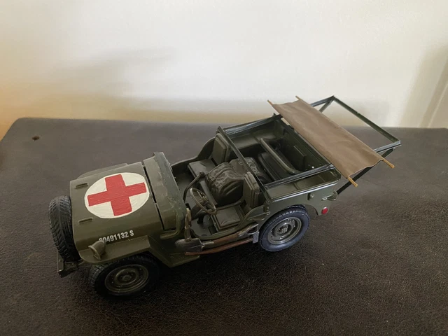 SECONDA GUERRA MONDIALE Arnhem Para/D-Day Medic Willys Jeep Daimler ...