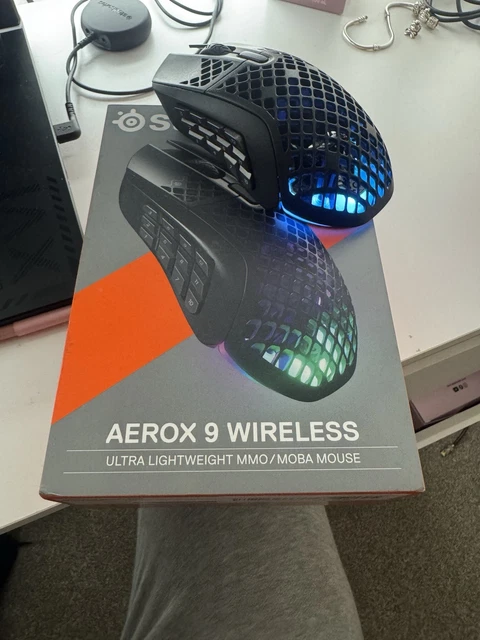 STEELSERIES AEROX 9 Wireless Gaming Mouse Ultra Light Weight Wireless ...
