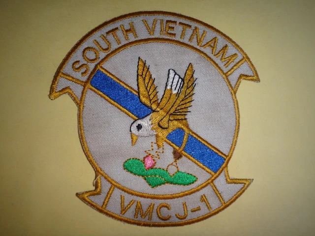 VIETNAM WAR PATCH US Marines VMCJ-1 "GOLDEN HAWKS" In South Vietnam £11 ...