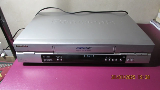 PANASONIC NV-FJ630 VHS Video Player Recorder VCR SuperDrive Silver ; No ...