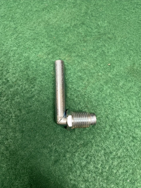 TRIUMPH EARLY POST War Pre Unit Crankcase Breather Elbow £10.00 ...