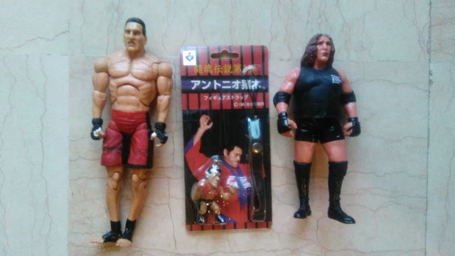 FIGURE UFC WWE Ken Shamrock-Giant Silva+Strap Antonio Inoki EUR 25,00 ...