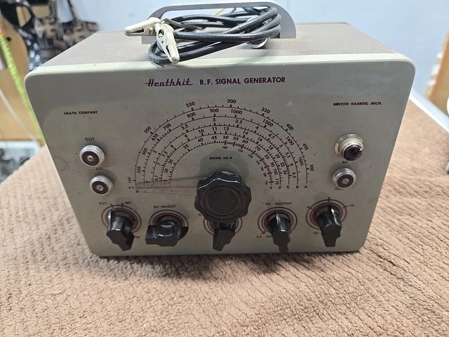 HEATHKIT TUBE RF Signal Generator Model SG-8 Portable Vintage UNTESTED ...