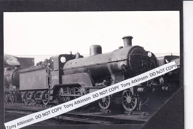 L.N.E.R. (EX GNR) - D1 Class 4-4-0 No.3062 @ Doncaster - Vintage Image ...