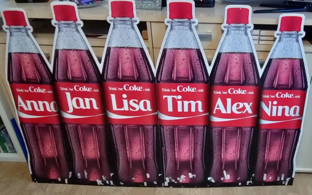 COCA COLA AUFSTELLER, Trink ne Coke mit Anna, Nina, Lisa, Alex, Tim ...