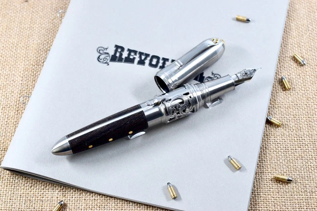 MONTEGRAPPA ÉDITION LIMITÉE 300 Revolver Far West Acier Inoxydable ...