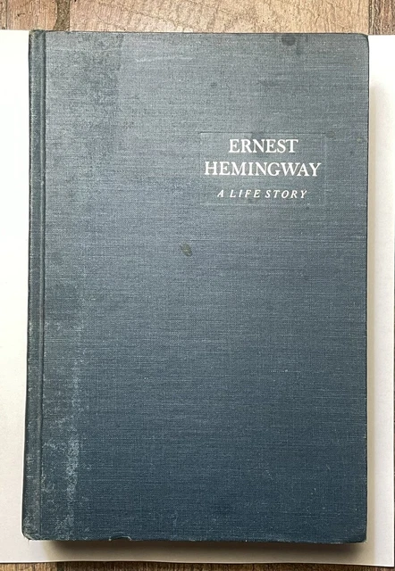 ERNEST HEMINGWAY: A Life Story par Carlos Baker Vintage Scribner 1969 ...