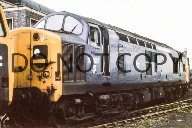 UK DIESEL TRAIN Railway Photograph Of Class 37 37027 Loco. Rm37-81 £1. ...