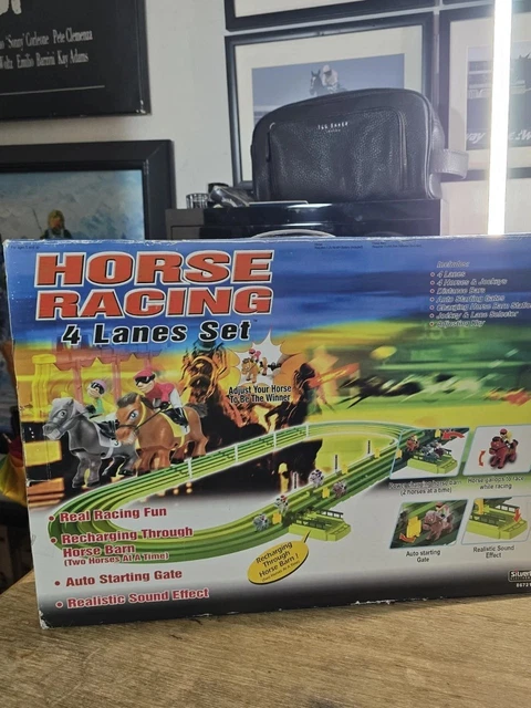 RARE VINTAGE SILVERLIT 86721 4 Horse Racing Game. £53.75 - PicClick UK