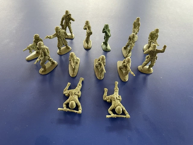 MATCHBOX TOY SOLDIERS US Infantry 1/32 Scale WW2 Set of 15 £9.99 ...
