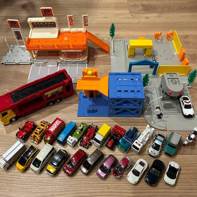 TOMICA PLAYSET BUNDLE: Car Wash, Police Station, Autobacs $274.54 ...