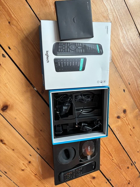 LOGITECH HARMONY ELITE & Hub | TV and Smart Home Universal Remote £93. ...