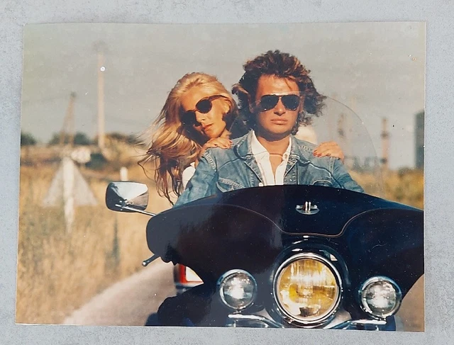 PHOTOGRAPHIE JOHNNY HALLYDAY Sylvie Vartan Harley Davidson EUR 10,00 ... PHOTOGRAPHIE JOHNNY HALLYDAY Sylvie Vartan Harley Davidson EUR 10,00 ...