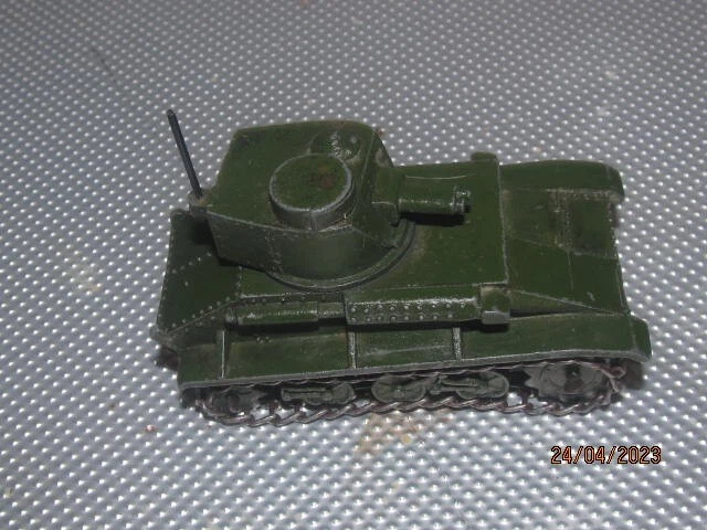 DINKY TOYS (U S Export Model)No. 152A Light Tank pre war excellent ...