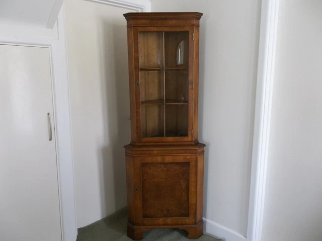 A REPRODUX GLAZED Corner Cabinet Manufactured By Bevan Funnell £30.00 ...