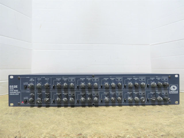 ÉGALISEUR PARAMÉTRIQUE MONTABLE double canal 5 bandes Symetrix 552E ...