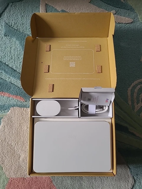 SKY BROADBAND WIFI Max Hub SR213 modem router wireless dual band Wi-Fi ...