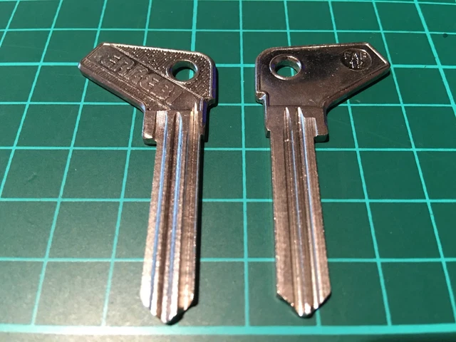 SKODA VINTAGE CAR year 1964-81 - Errebi ignition key blank profile FAB ...