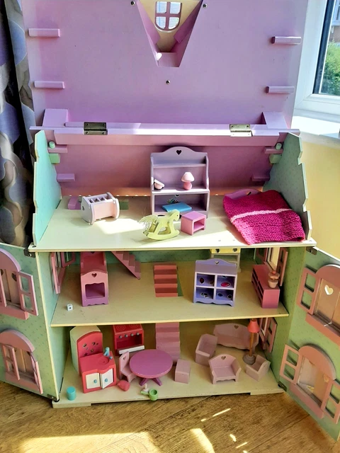 LARGE WOODEN DOLL'S House with Furniture £21.50 - PicClick UK
