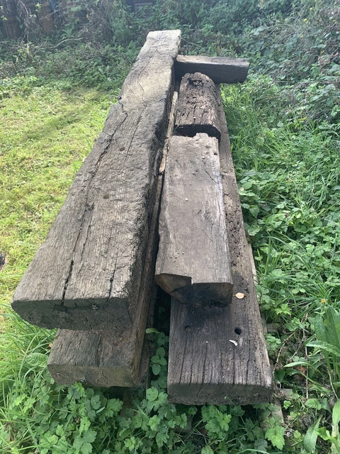 OAK RECLAIMED HARDWOOD Railway Sleepers Retainer Wall Garden Bed Edging ...