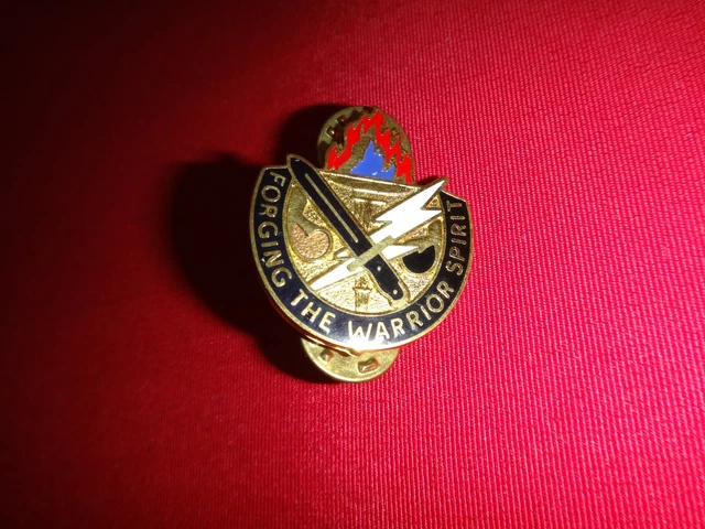 UNIT CREST US Army TOTAL READINESS TRAINING CENTER Distinctive unit ...