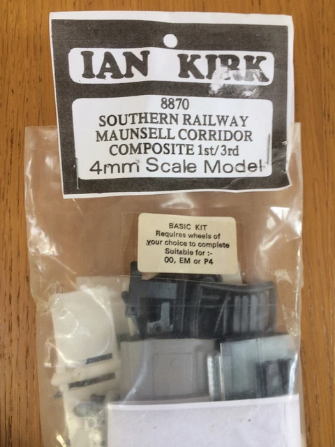 4MM SCALE IAN Kirk 8870 Southern Railway Maunsell Corridor comp 1st/3rd ...