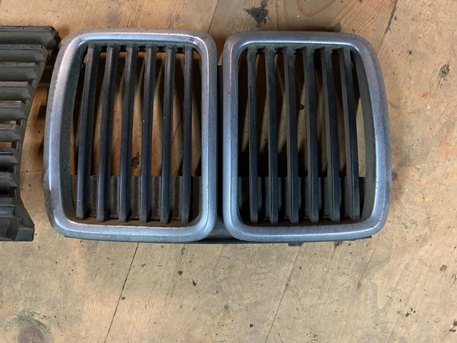 ORIGINAL KÜHLERGRILL KÜHLERGITTER Niere 3tlg. BMW E30 3er Bj. 85-93 1876091.0 EUR 80,00 ...