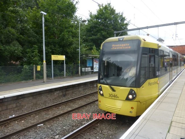 PHOTO MANCHESTER Metrolink Tram No 3046 Timperley Stop £1.50 - PicClick UK