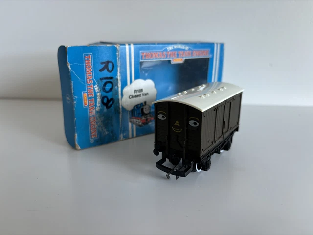 HORNBY WORLD OF Thomas The Tank Engine R108 Closed Box Van £10.00 ...