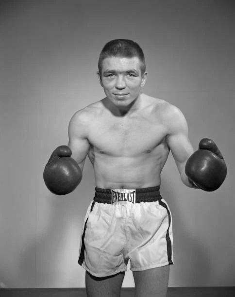 LIGHTWEIGHT BOXER BOBBY Courchesne 1950S Old Boxing Photo EUR 6,50 ...