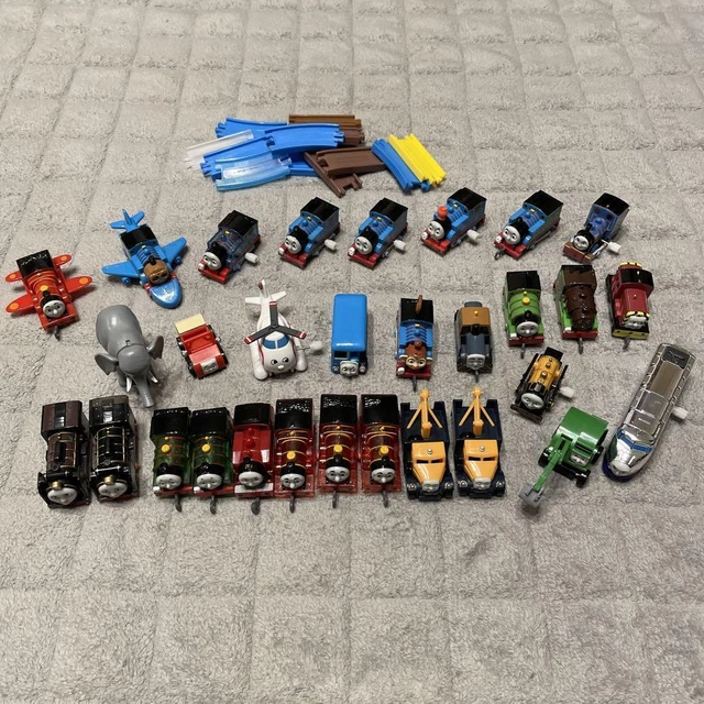 THOMAS FRIENDS FIGURE Capsule Plarail Thomas Harold Stephen Takara Tomy ...