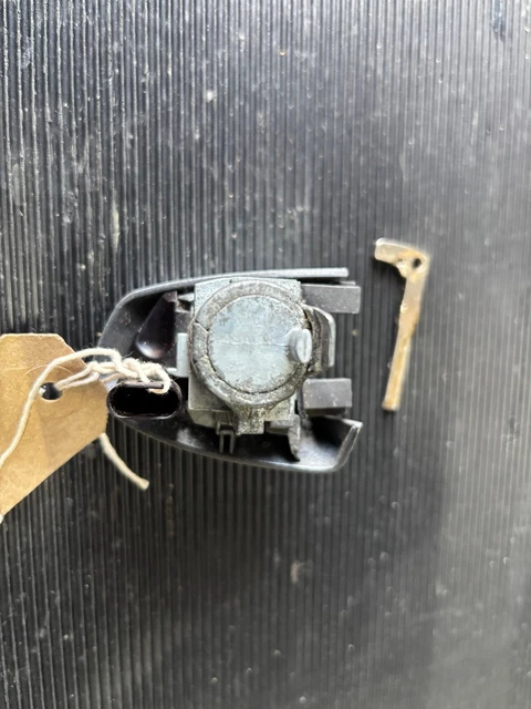 MERCEDES BENZ W204 C-Class Drivers Door Lock Barrel & Key 2007-2014 ...