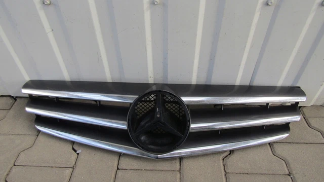 KÜHLERGRILL MERCEDES-BENZ W203 FRONTGRILL A2038801583 Kühlergitter EUR ...