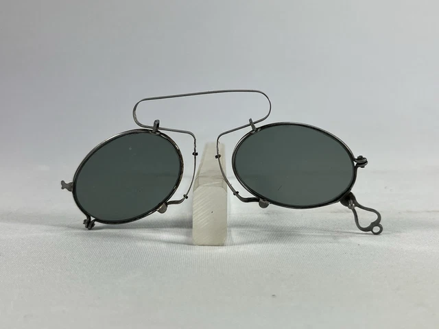 PAIRE DE LORGNONS pince-nez Gris fin XIXe lunette de soleil EUR 15,00 ...