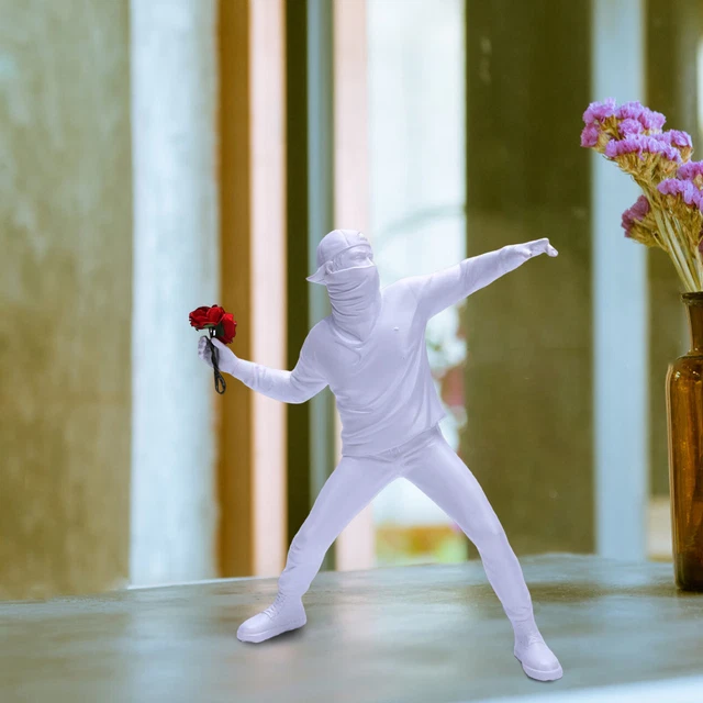 B# THROWING FLOWERS Boy Creative Sculptures Resin Art Sculptures for ...