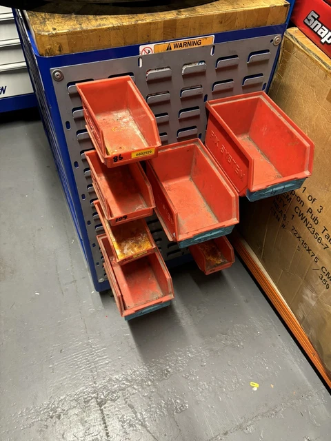 SNAP ON TOOLBOX Roll Cab 40" Side Hook Mount Plate For Bins Trays £149. ...