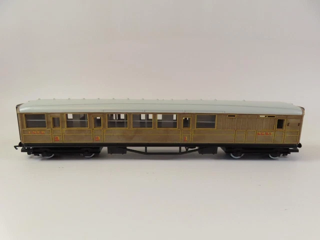HORNBY/GRAFAR/ DAPOL LOT of 4 Coaches- See pics, OO, 99% Mint! £15.00 ...